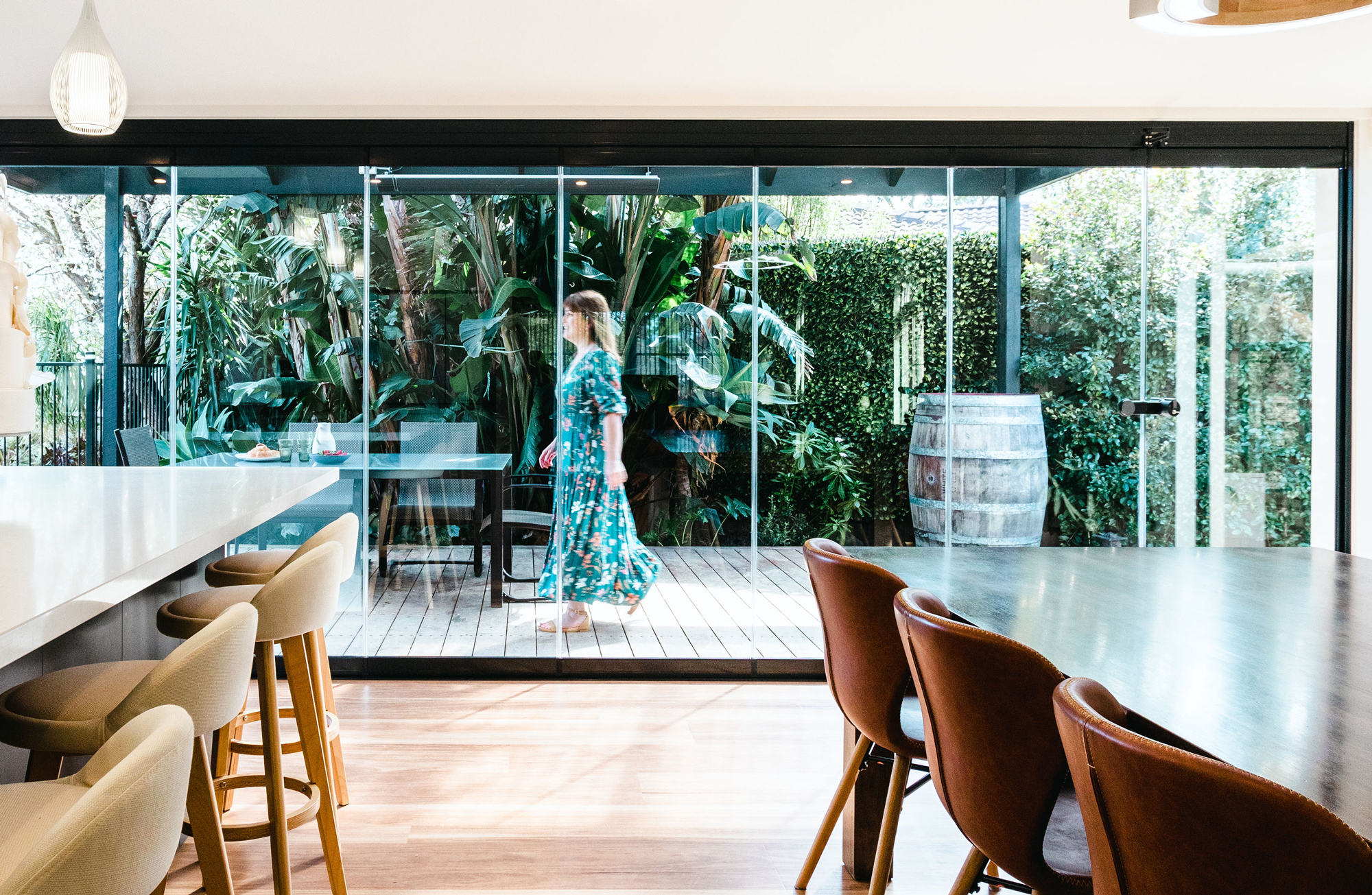 Frameless Glass Stacking Systems – Clear Edge Glass