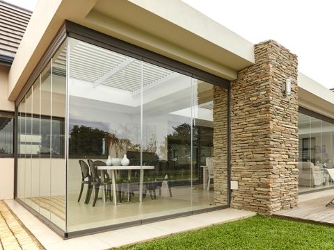 Alfresco Enclosure & Patio Doors | Frameless Glass Doors | StackPro ...